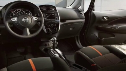 Nissan Versa: preço, interior, e versões! - Carro de Garagem