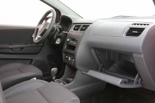 Novo Fox 2012 - Carro de Garagem