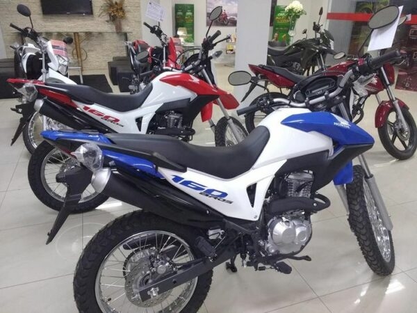 Honda Bros vale a pena? Quais as versões? - Carro de Garagem