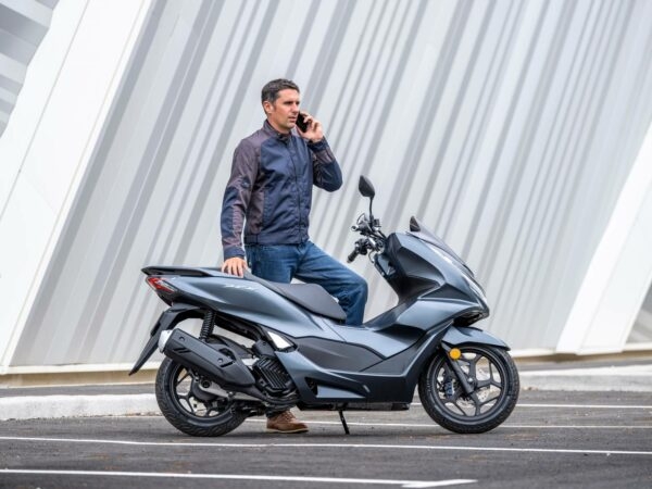 Honda PCX: ficha técnica e história - Carro de Garagem